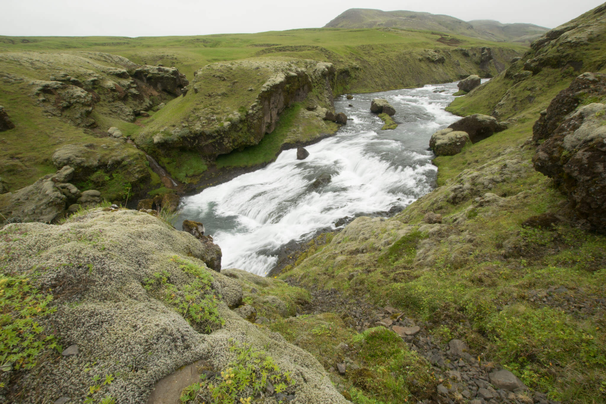 Guide to the Amazing Skógafoss Waterfall Hike - A Couple Days Travel