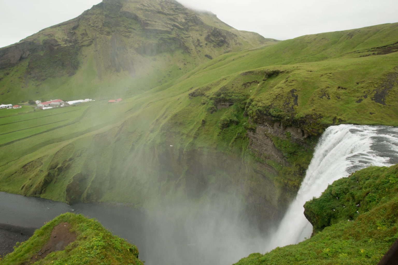 Guide to the Amazing Skógafoss Waterfall Hike - A Couple Days Travel